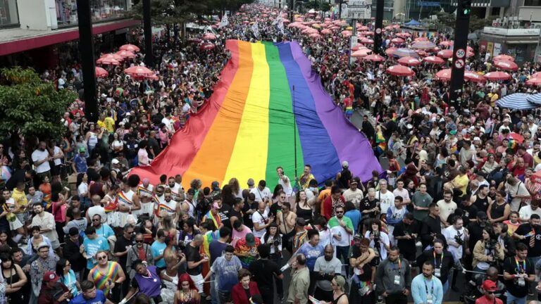 Parada LGBT+ de SP chega aos 30 anos com só um patrocinador e dois ...
